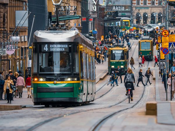 30 Essential Speak About the Photo Examples with High-Scoring Answers
